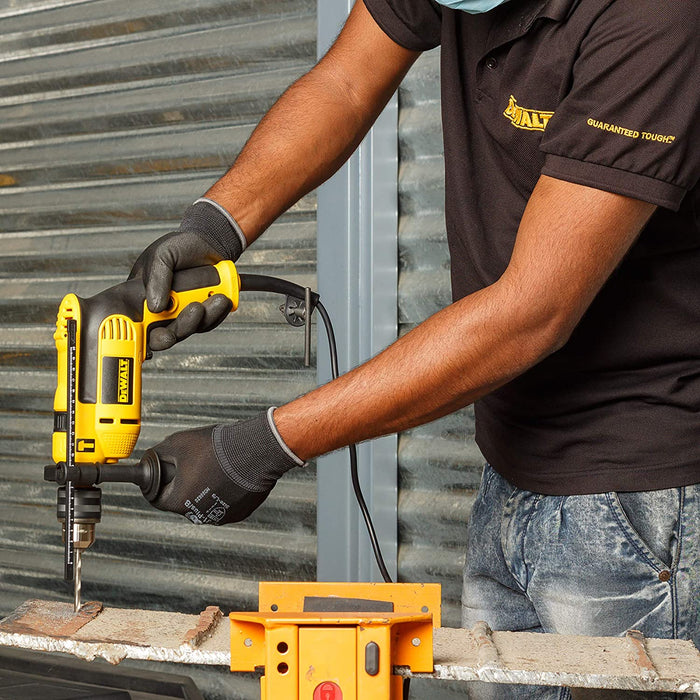 Dewalt: DWD024-IN 750W 13mm Impact Drill Machine